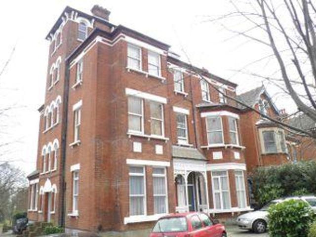 1 Bedrooms Flat for rent in Mapesbury Road, Mapesbury, London NW2