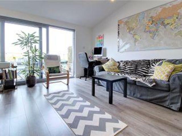 1 Bedrooms Flat for rent in Mare Street, London Fields, Hackney E8