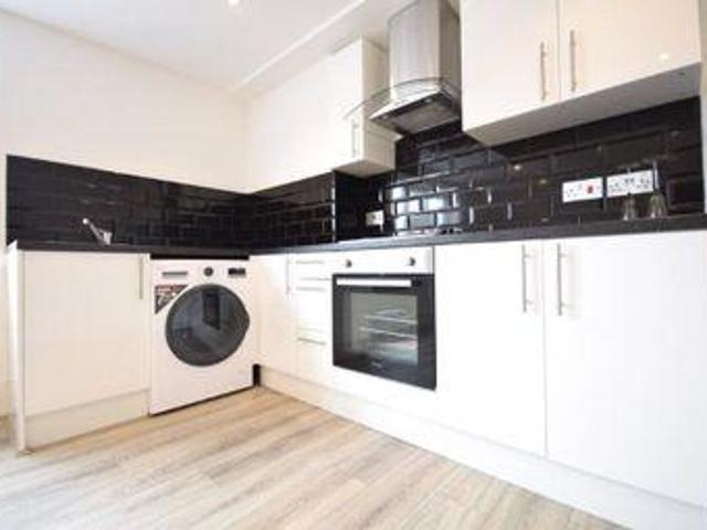 1 Bedrooms Flat for rent in Market Place, Wokingham, Berkshire RG40