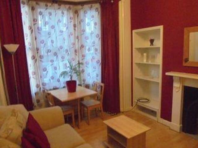 1 Bedrooms Flat for rent in Marionville Road, Edinburgh EH7