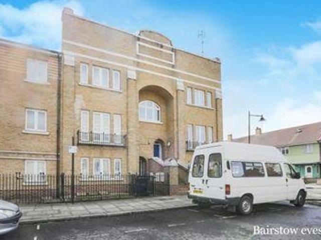 1 Bedrooms Flat for rent in Maroon Street, London E14