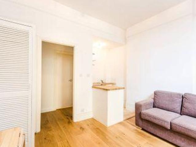 1 Bedrooms Flat for rent in Marloes Road, High Street Kensington W8