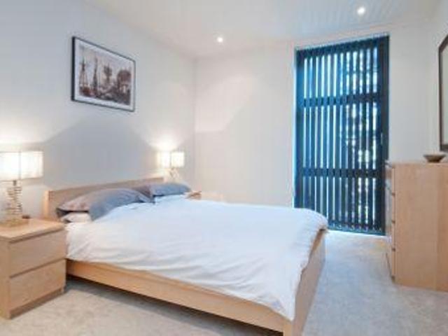 1 Bedrooms Flat for rent in Marsh Wall Lane, Canary Wharf E14