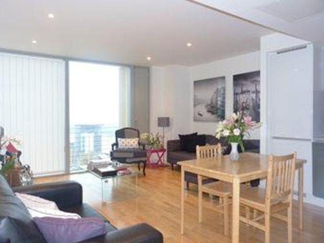 1 Bedrooms Flat for rent in Marsh Wall, London E14