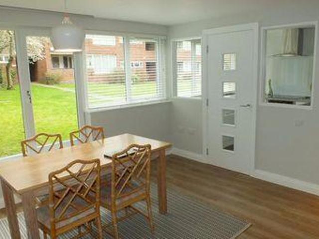 1 Bedrooms Flat for rent in Masham Court, Shaw Lane, Leeds, West Yorkshire LS6