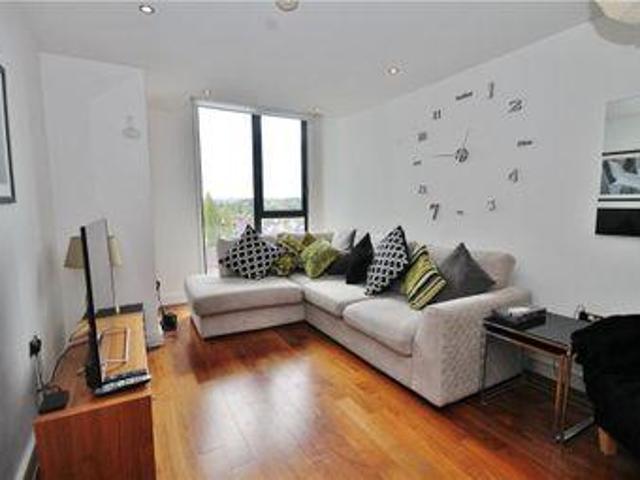 1 Bedrooms Flat for rent in Masons Avenue, Croydon CR0