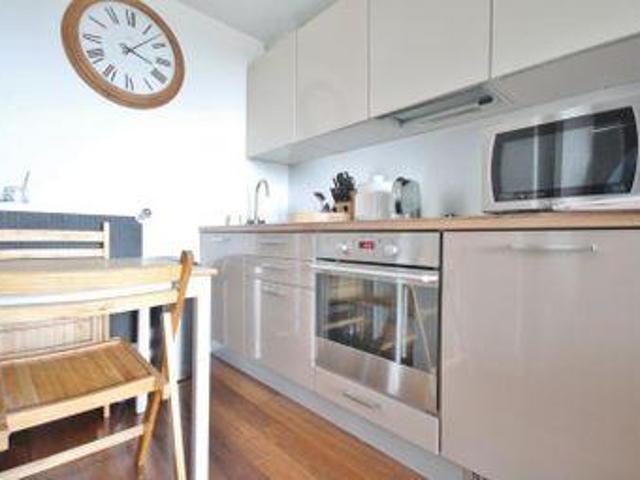 1 Bedrooms Flat for rent in Masons Avenue, Croydon, Surrey CR0