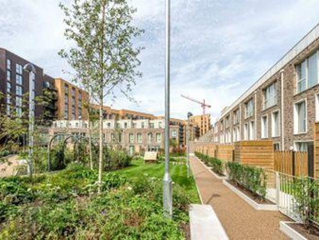 1 Bedrooms Flat for rent in Masthead House, 14 Rope Terrace, London E16