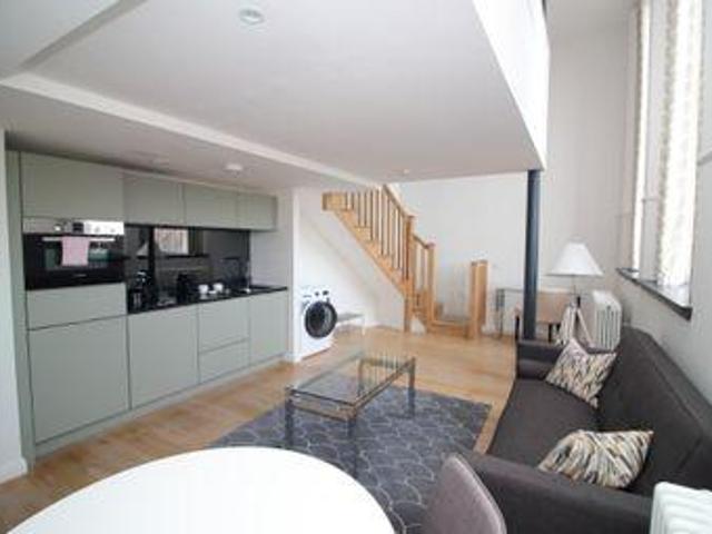 1 Bedrooms Flat for rent in Mcdonald Road, Broughton, Edinburgh EH7