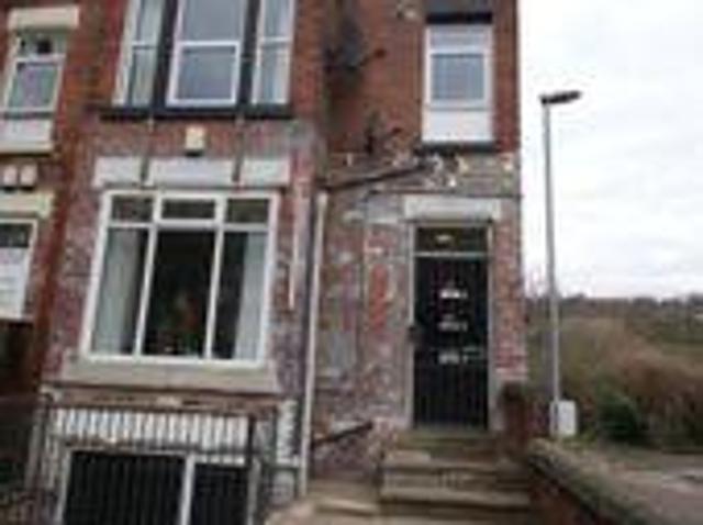 1 Bedrooms Flat for rent in Meanwood Road, Meanwood, Leeds LS7