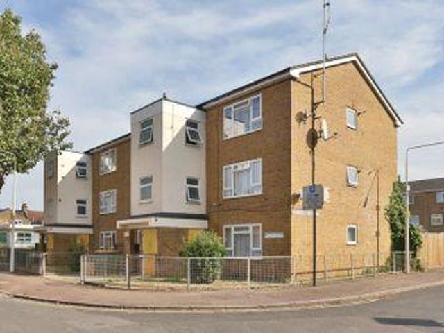 1 Bedrooms Flat for rent in Melbourne Road, London E6