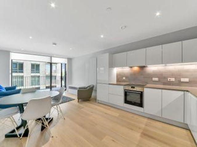 1 Bedrooms Flat for rent in Mercier Court, Royal Wharf, London E16