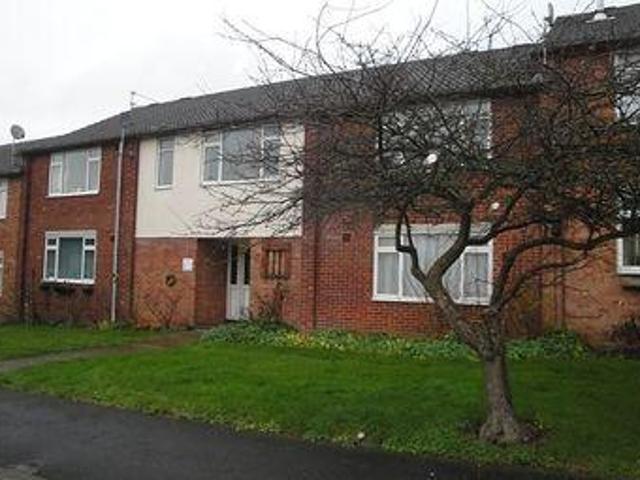 1 Bedrooms Flat for rent in Middlefield, Farnham GU9