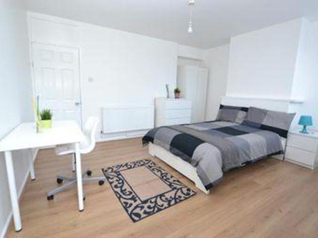 1 Bedrooms Flat for rent in Mile End Road, London E3