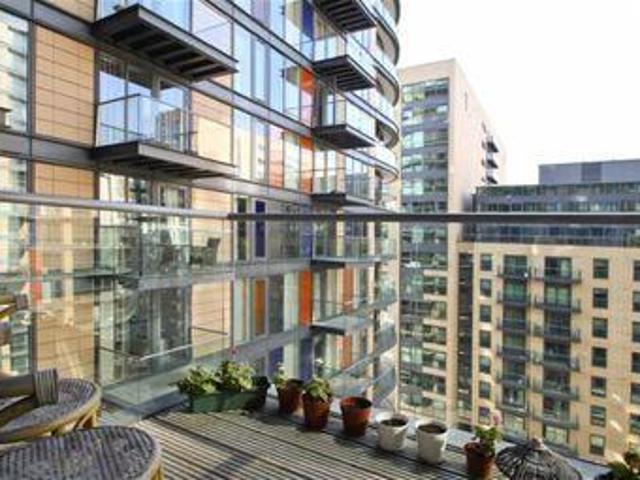 1 Bedrooms Flat for rent in Millharbour, London E14