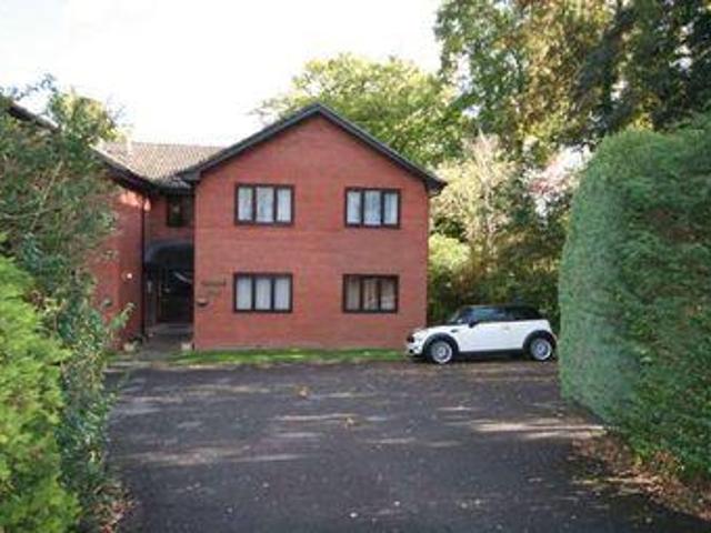 1 Bedrooms Flat for rent in Minley Grove, Minley Road, Fleet GU51