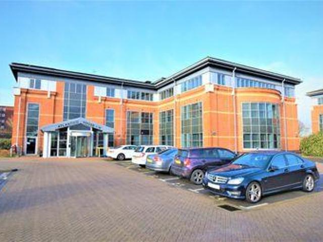 1 Bedrooms Flat for rent in Nobel Drive, Harlington, Hayes UB3