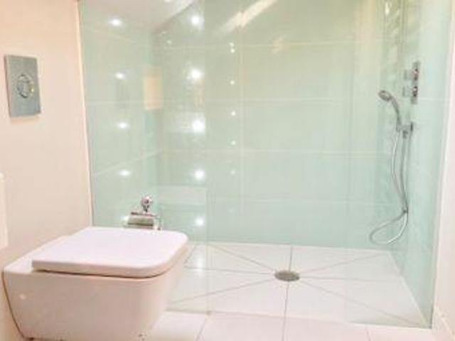 1 Bedrooms Flat for rent in Norbury Crescent, London SW16