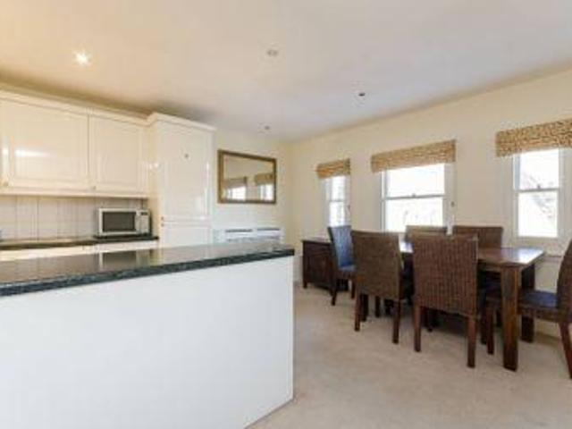 1 Bedrooms Flat for rent in Normand Lodge, Barons Court W14