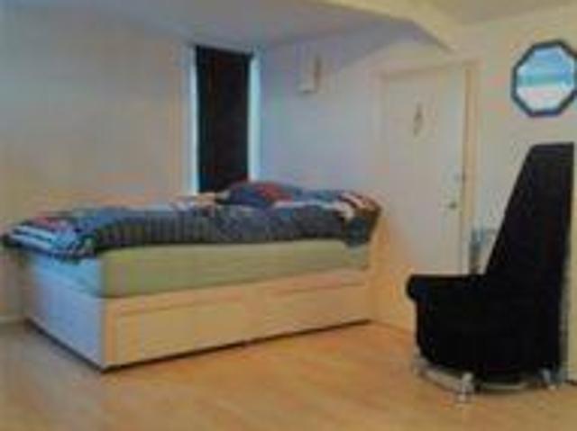 1 Bedrooms Flat for rent in North End Road, Golders Green, London NW11