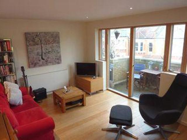 1 Bedrooms Flat for rent in Northfield House, London SW11