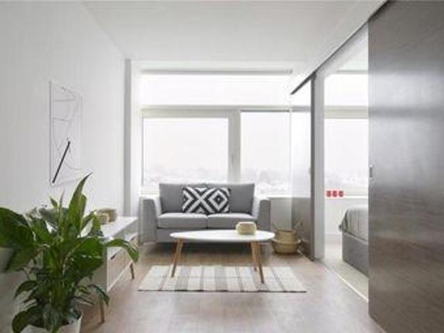 1 Bedrooms Flat for rent in Northpoint, Tolworth Tower KT6