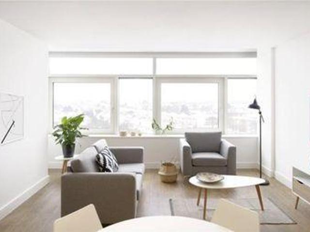 1 Bedrooms Flat for rent in Northpoint, Tolworth Tower KT6