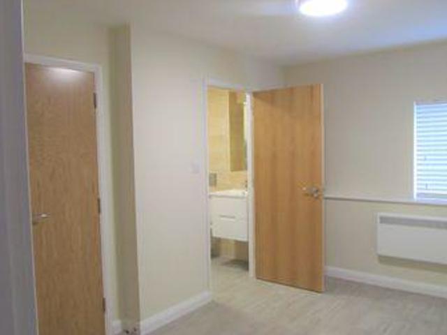 1 Bedrooms Flat for rent in Napier Road, Bromley BR2