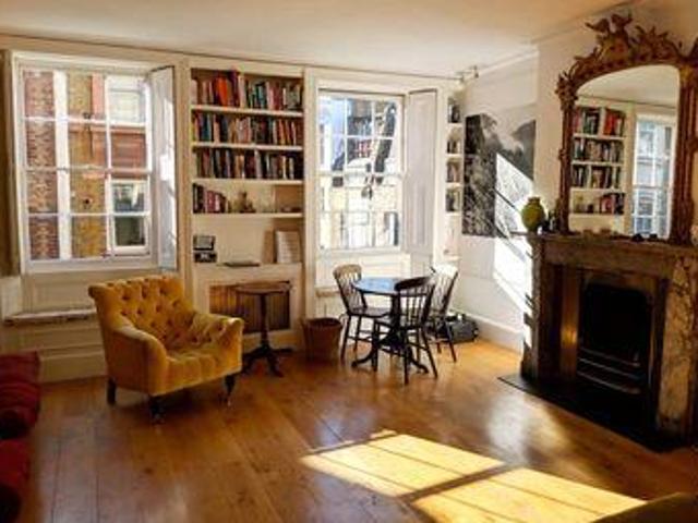 1 Bedrooms Flat for rent in New Row, London WC2N