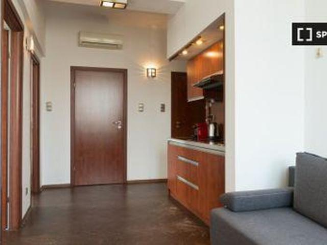 1 Bedrooms Flat for rent in Newington Butts, London SE11