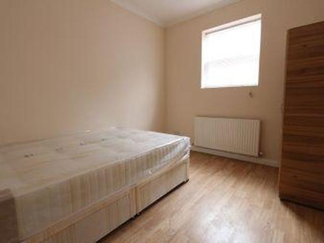 1 Bedrooms Flat for rent in Newington Green Road, London N1