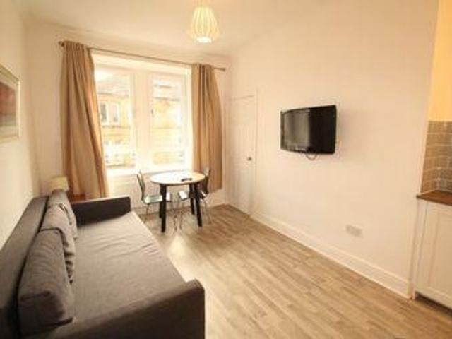 1 Bedrooms Flat for rent in Newlands Road, Glasgow G44
