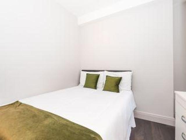 1 Bedrooms Flat for rent in Newman Street, Goodge Street, Central London W1T