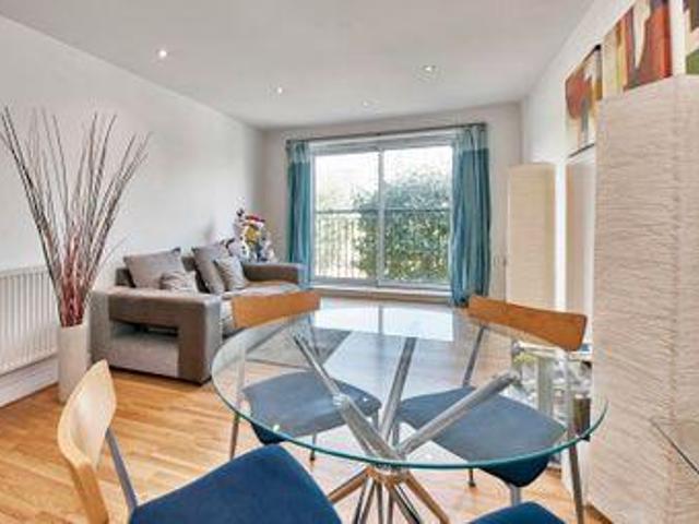 1 Bedrooms Flat for rent in Newport Avenue, Canary Wharf E14