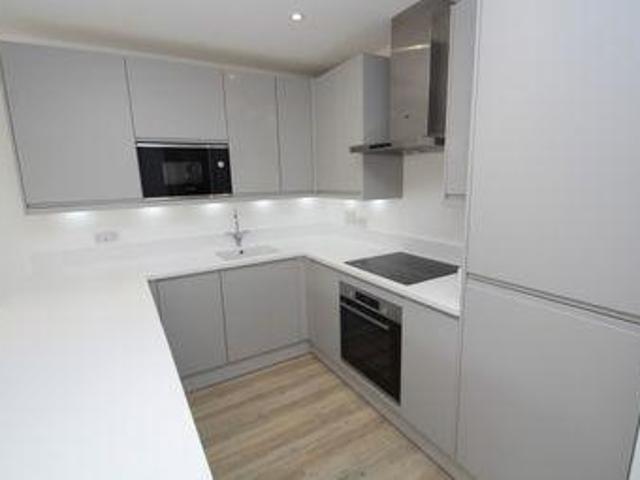 1 Bedrooms Flat for rent in South Park Hill Road, South Croydon CR2