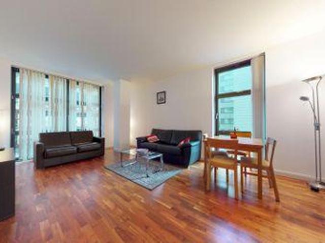 1 Bedrooms Flat for rent in South Quay Square, London E14