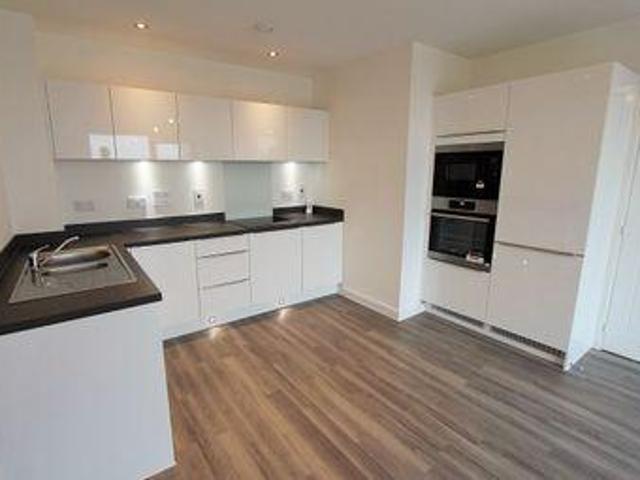 1 Bedrooms Flat for rent in Sopwith Avenue, London E17