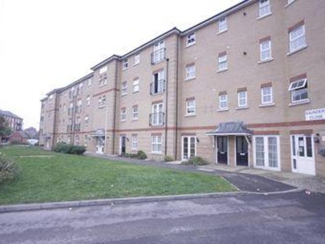 1 Bedrooms Flat for rent in Saunders Close, Seven Kings IG1