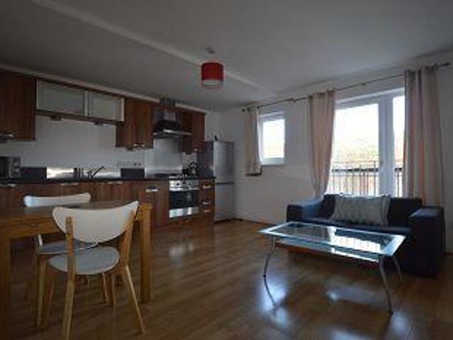 1 Bedrooms Flat for rent in Salamander Court, Edinburgh, Available Now EH6