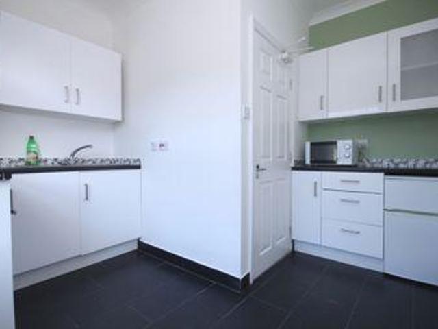 1 Bedrooms Flat for rent in Salusbury Road, Queens Park NW6