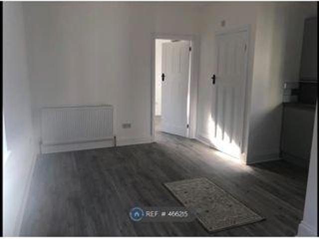 1 Bedrooms Flat for rent in Sanderstead, Sanderstead CR2