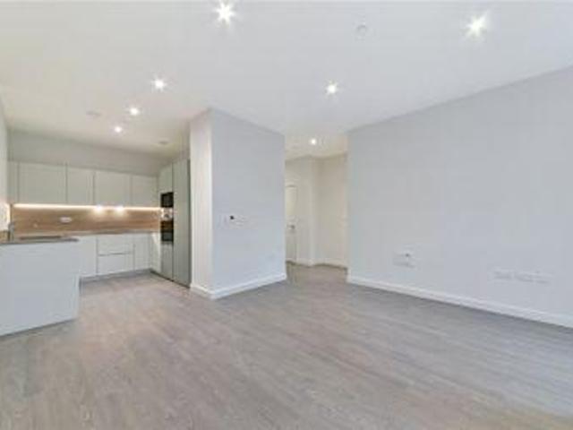 1 Bedrooms Flat for rent in Sandpiper Building, 44 Newnton Close, London N4