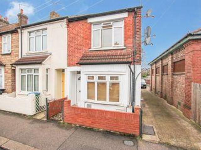 1 Bedrooms Flat for rent in Sandringham Road, Watford WD24