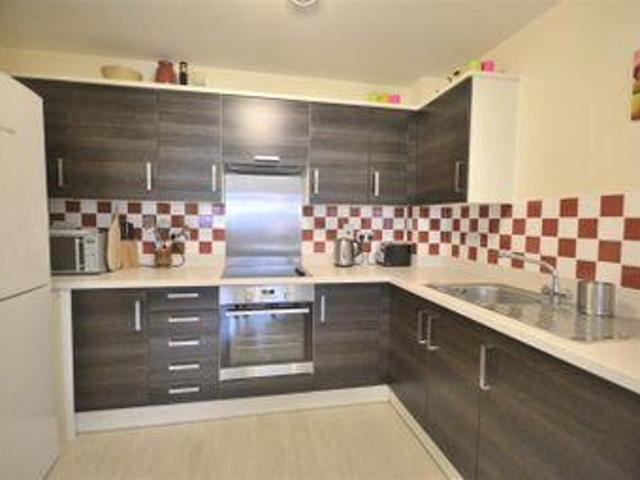 1 Bedrooms Flat for rent in Schoolgate Drive, Morden SM4