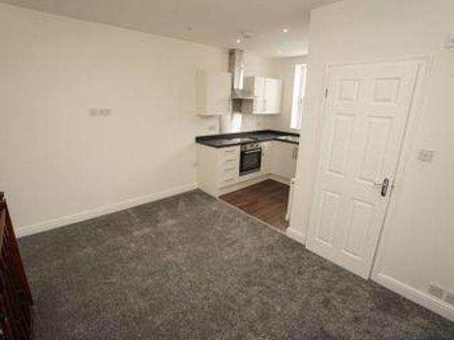 1 Bedrooms Flat for rent in Scholes Bank, Horwich, Bolton BL6