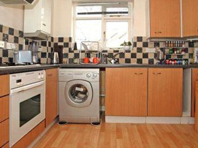 1 Bedrooms Flat for rent in Searles Road, London SE1