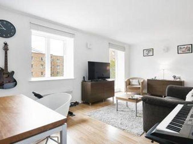 1 Bedrooms Flat for rent in Secon Tower, London E14