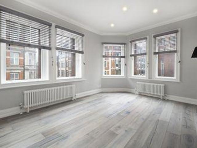 1 Bedrooms Flat for rent in Shaftesbury Avenue, London W1D