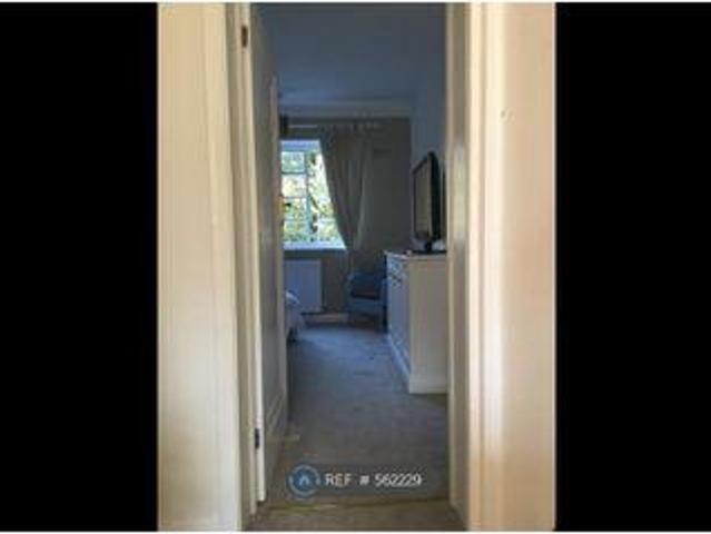 1 Bedrooms Flat for rent in Sheen Court, Richmond TW10