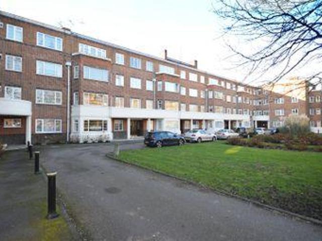 1 Bedrooms Flat for rent in Sheen Court, Richmond TW10